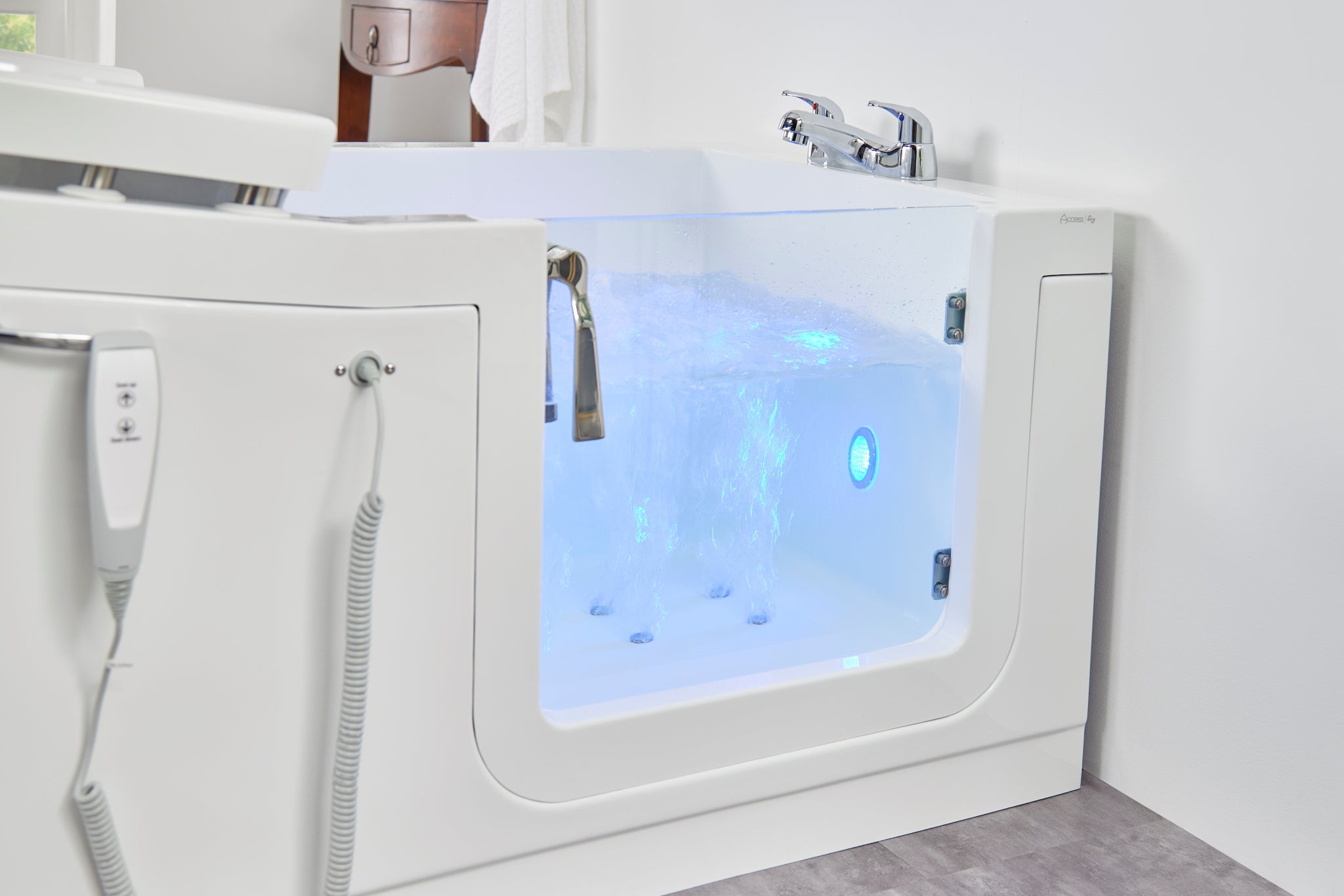 Easy riser walk-in badekar – SmartHome